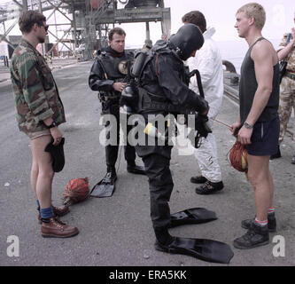 The frogmen of the Royal British Navy Stock Photo - Alamy