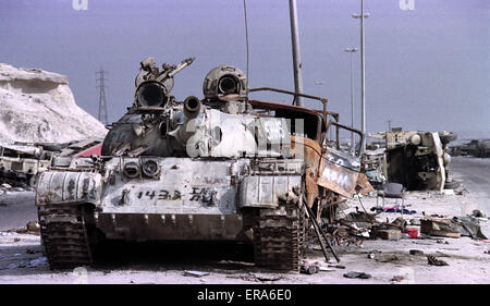 truck on desert highway to Iraq, Jordan Stock Photo - Alamy
