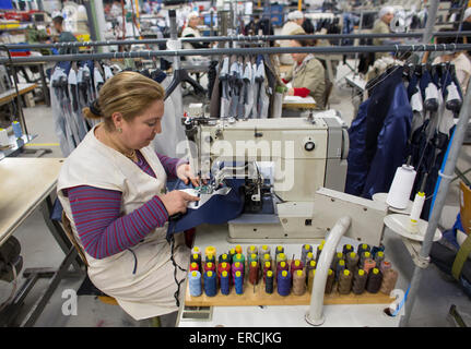 Clothing factory THE MAKERS in Morocco produces clothes for the Dutch ...