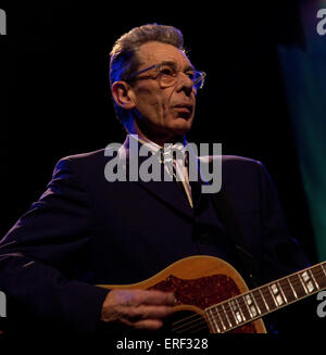 Gerry Rafferty memorial concert : 'Bringing It All Back Home'. Martha ...