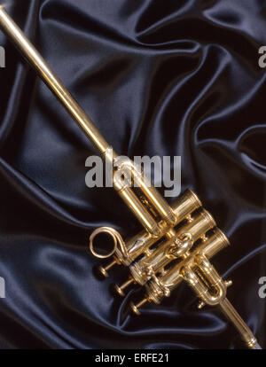 INSTR - BRASS - TRUMPET - FANFARE TRUMPET Fanfare Trumpet by Besson ...