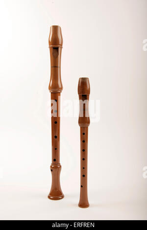 Wooden Alto or Treble recorder - made by Thomas Mollenhauer. Head joint ...
