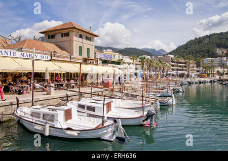Boats, yachts, Port de Soller Bay, Majorca, Spain Stock Photo - Alamy