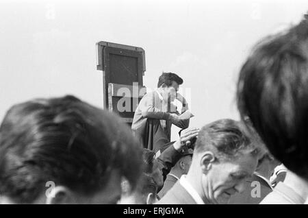 Albert Dimes, pictured at stand of William Barnet, Brighton Racecourse ...