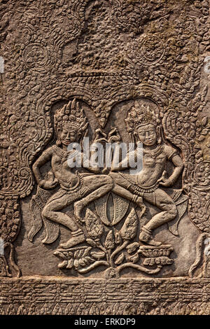 Bas-relief of dancing Apsaras, The Bayon, Angkor Thom, Angkor ...