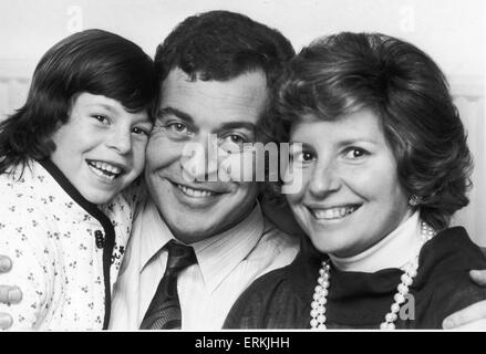 Birmingham Comedian, David Ismay and his wife show off their new baby ...