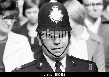Funeral of Sergeant Brian Dawson, Leicester, 9th September 1975. Sgt ...
