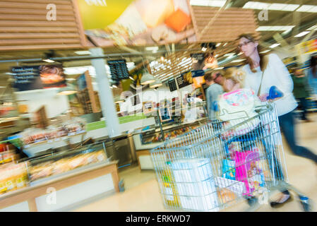 Tesco extra deli area @ Serpentine Green Shopping Centre, Peterborough ...