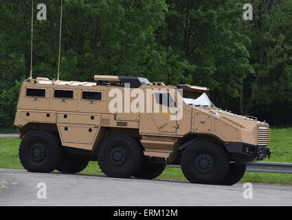 TITUS Nexter Tactical Infantry Transport & Utility System 6x6 Armoured ...