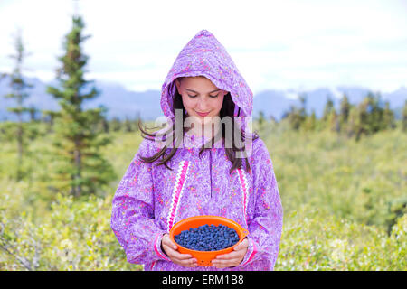 Inupiat Eskimo girl in Traditional Parka Barrow AK Stock Photo - Alamy