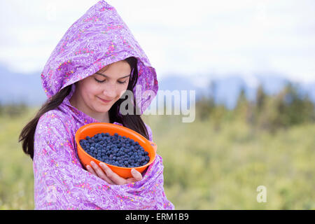 Inupiat Eskimo girl in Traditional Parka Barrow AK Stock Photo - Alamy