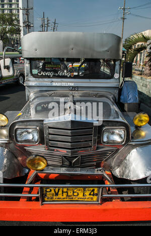 Traditional iconic jeepney, Manila, Philippines Stock Photo - Alamy