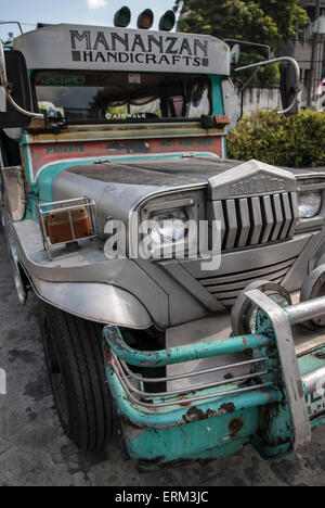 Traditional iconic jeepney, Manila, Philippines Stock Photo - Alamy
