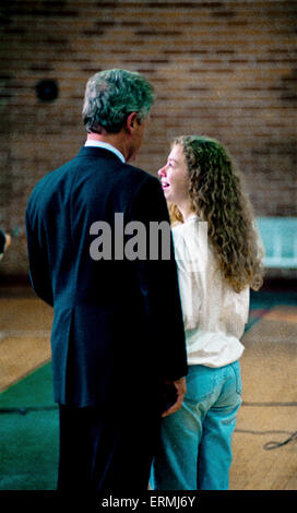 Little Rock, Arkansas. 11-3-1992 President -Elect William Jefferson ...