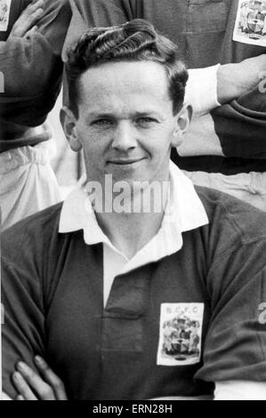 Birmingham City footballer Gordon Astall in action, 1958 Stock Photo ...