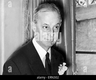 William Waldorf Astor III, 4th Viscount Astor (born December 27, 1951 ...