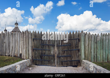 Old wooden gates. wood texture. Background for design Stock Photo - Alamy