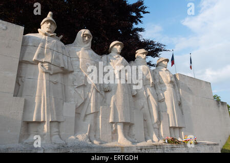 Verdun Monument to the Fallen, memorial commemorating Battle of Verdun ...