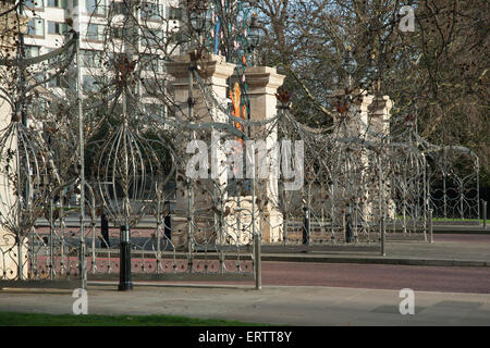 Queen Elizabeth gate also known as Queen Mother's Gate, South Carriage ...