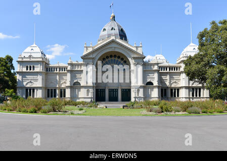 The Royal Exhibition Building and Melbourne Museum behind, in the Stock ...
