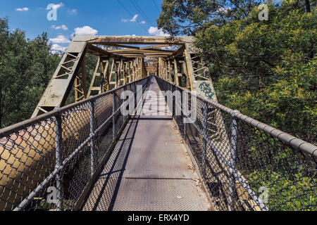 Fairfield Pipe Bridge, Fairfield, Melbourne, Victoria, Australia Stock ...