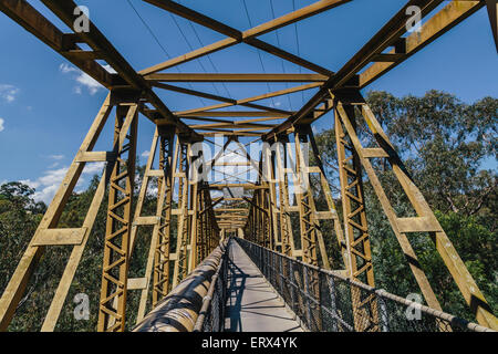 Fairfield Pipe Bridge, Fairfield, Melbourne, Victoria, Australia Stock ...