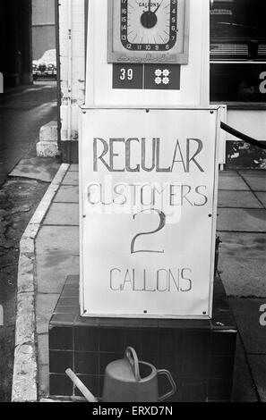 Fuel Shortages and Fuel Rationing Signs, Bearwood, Birmingham Stock ...