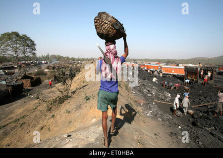 men working coal mine, Jamshedpur, Jharkhand, India, Indian life Stock ...