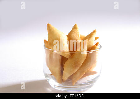Indian sweet snack, shakarpara, shankarpali, shakkarpara, khurma ...
