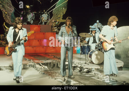 MUD UK pop group in 1974 Stock Photo - Alamy