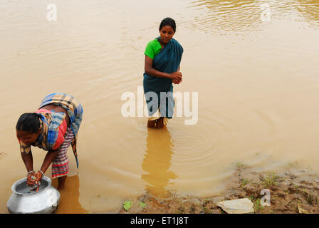 women at river, Ho tribe, tribal people, Chakradharpur, West Singhbhum ...