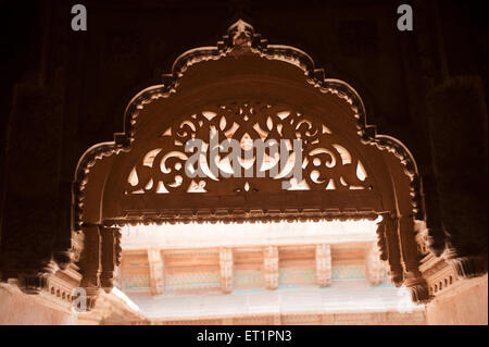 Jali design, Jaali pattern, perforated stone, latticed screen, Man ...