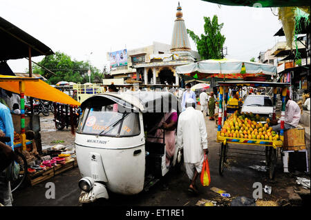 Market ; Akluj ; Solapur ; Maharashtra ; India Stock Photo - Alamy