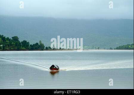 Kaas Lake in Satara, Maharashtra, India Stock Photo - Alamy
