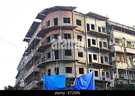 Old building Bhangwadi mass urban housing ; Kalbadevi Road ; Marine ...
