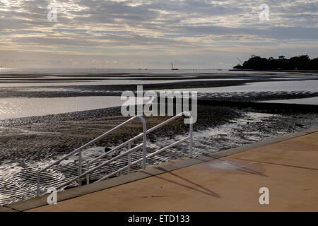 On the waterfront at Sandgate Stock Photo - Alamy