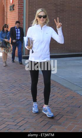 Kelly Rutherford out and about running errands in Beverly Hills ...