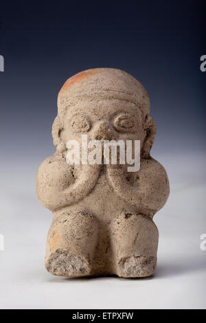 anthropomorphic figure in argil or clay, ancient art of ecuador Stock ...