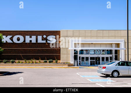 The Exterior Of A Kohl's Department Store In Livonia, Detroit Michigan ...