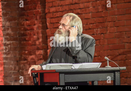 Harry Rowohlt in Munich 2012 as a reciter at a performance of in the ...