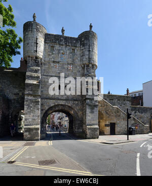 Bootham Bar, gate and wall with York Minster in the back, York Stock ...