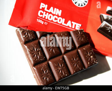 Euro Shopper Plain Chocolate dark made from at least 50% cocoa costing ...