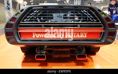 The Mazda RX500, displayed at the 2009 Tokyo Auto Salon, a futuristic ...