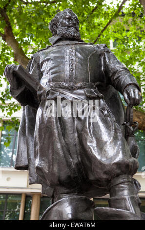 Statue Of Captain John Smith An Explorer Bow Churchyard Cheapside ...