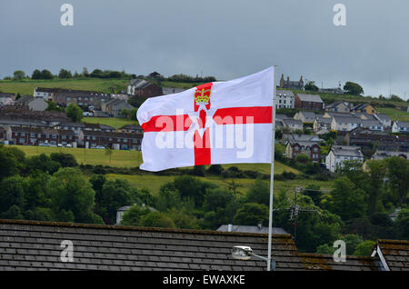 the fountain estate flying loyalist flags in derry city county derry ...