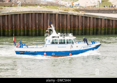 Dutch harbour police patrol boat p5 in the port of Rotterdam Zuid ...