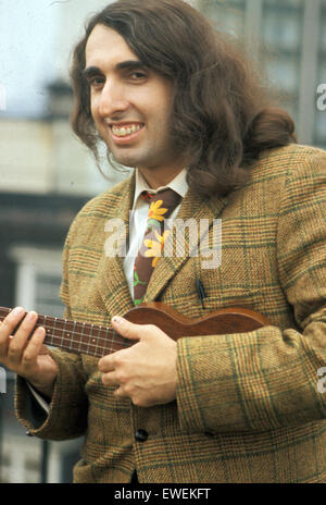 TINY TIM (1932-1996) US singer about 1968 Stock Photo - Alamy