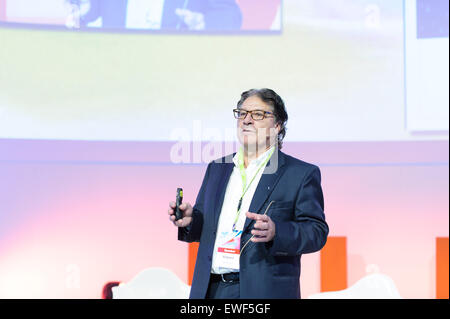 MUNICH/GERMANY - JUNE 22: Eckard Alt (Isar Klinikum Munich) speaks on ...