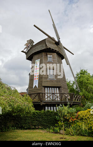 Wraysbury Magna Carta anniversary village sign, Welley Road, Wraysbury ...