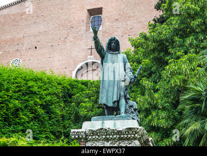 Statue of Cola di Rienzo at Piazza del Campidoglio Stock Photo - Alamy